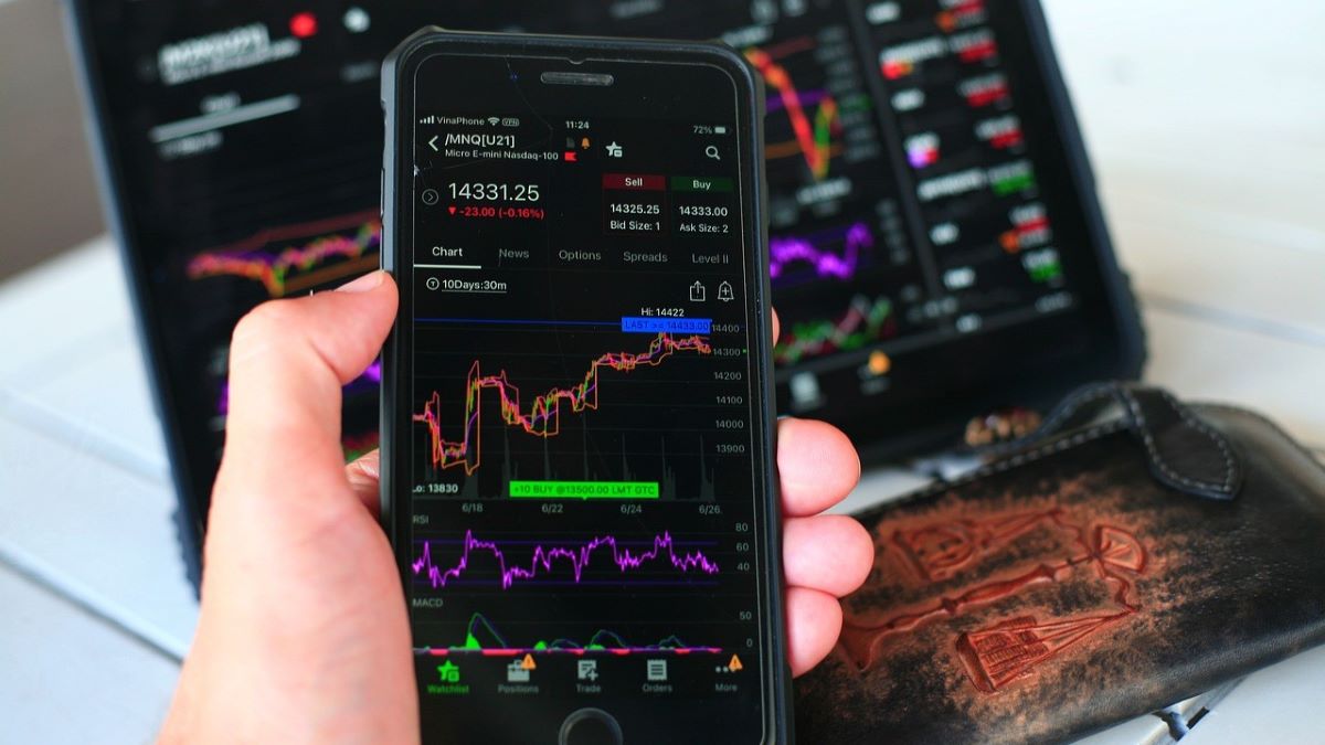 Tržišta u 2025. : Dionice s daljnjim uzletom, zabrinjava javni dug ...