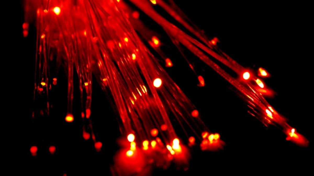 Gradi se najveća optička mreža u jugoistočnoj Europi | Financije.hr